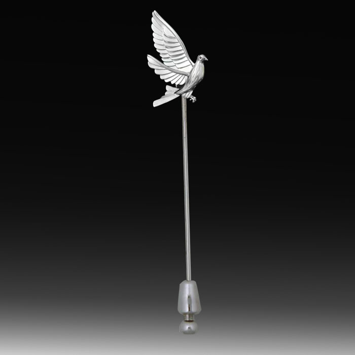 Custom lapel pins | enamel pins online | label badges